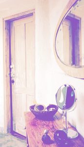 The Fascinating History of Mirrors: Reflections Through the Ages